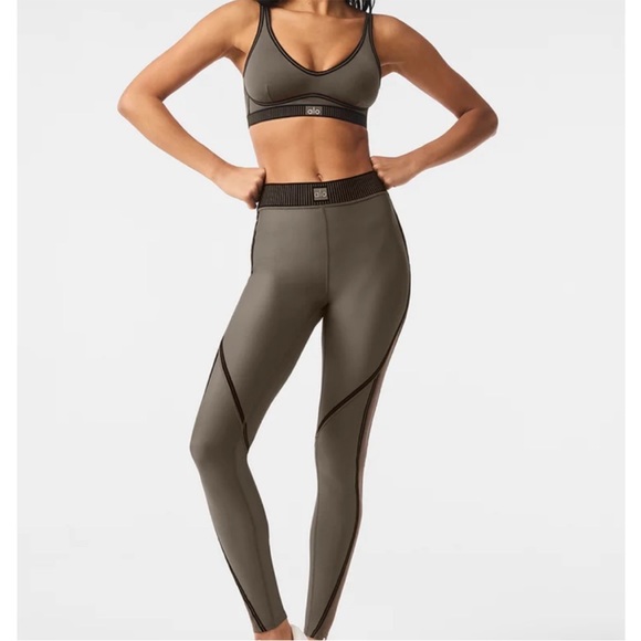 ALO Yoga | Pants & Jumpsuits | Alo Yoga Airlift Bra S Airlift Mesh High Waist Legging M Set ...